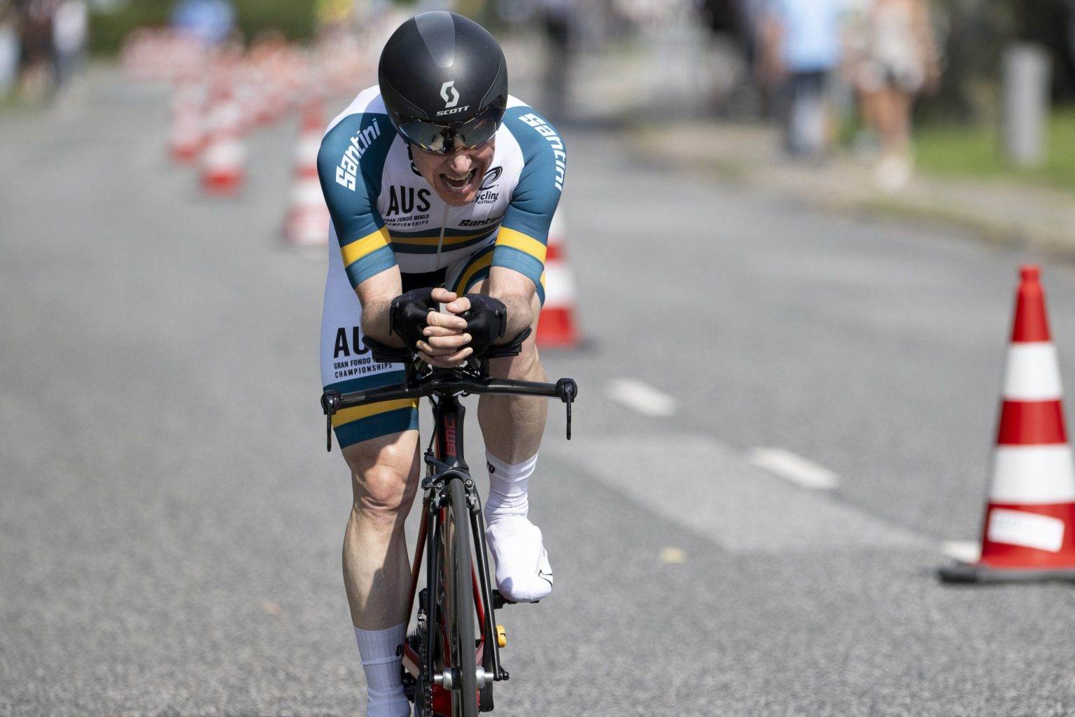 2025 UCI Gran Fondo World Championships on the Great Ocean Road in ...